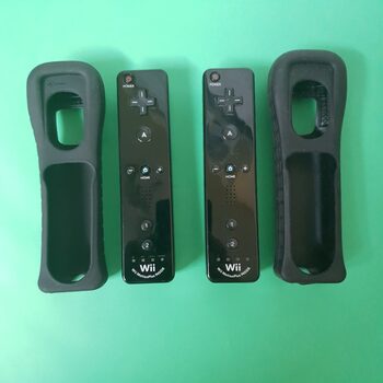 Comprar PACK 2 MANDOS NEGROS WII MOTION PLUS CON FUNDAS | ENEBA