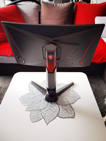 Comprar MSI MAG24C