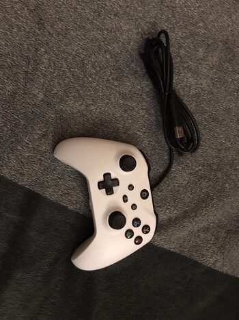 Pirkti Xbox ONE, S, X , Xbox series X ir S pultelis.