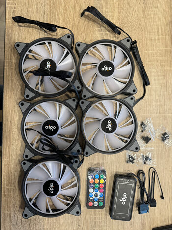 Comprar aigo AR12 argb case fans 5-Pack with controller