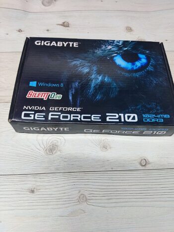 Comprar Gigabyte GeForce 210 1 GB 520 Mhz PCIe x16 GPU