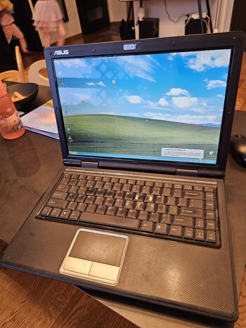 Pirkti Asus F80L 2Ghz, 3GB RAM, 320Gb HDD win XP