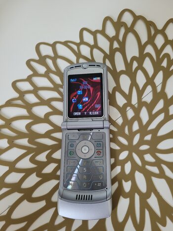 Pirkti Motorola RAZR V3 Silver | ENEBA