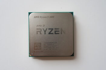 Pirkti AMD Ryzen 5 2600 3.4-3.9 GHz AM4 6-Core CPU