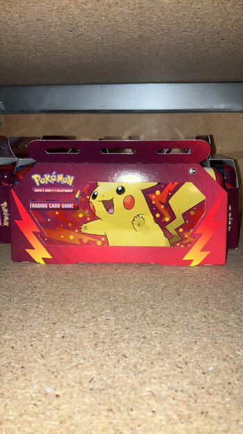 Acheter Pokémon Tin Box (Plumier) Pikachu FR | ENEBA