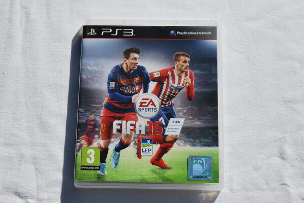 Buy FIFA 16: Deluxe Edition PlayStation 3 CD! Cheap price | ENEBA