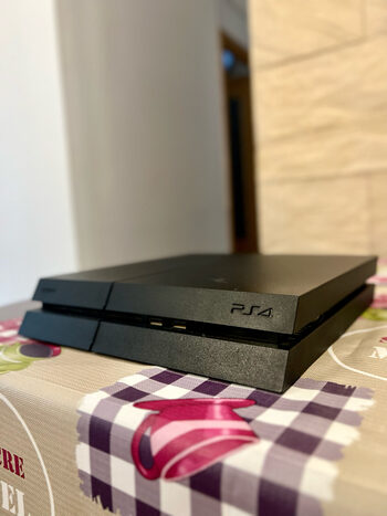 Comprar Ps4 1TB Black con ACCESORIOS | ENEBA